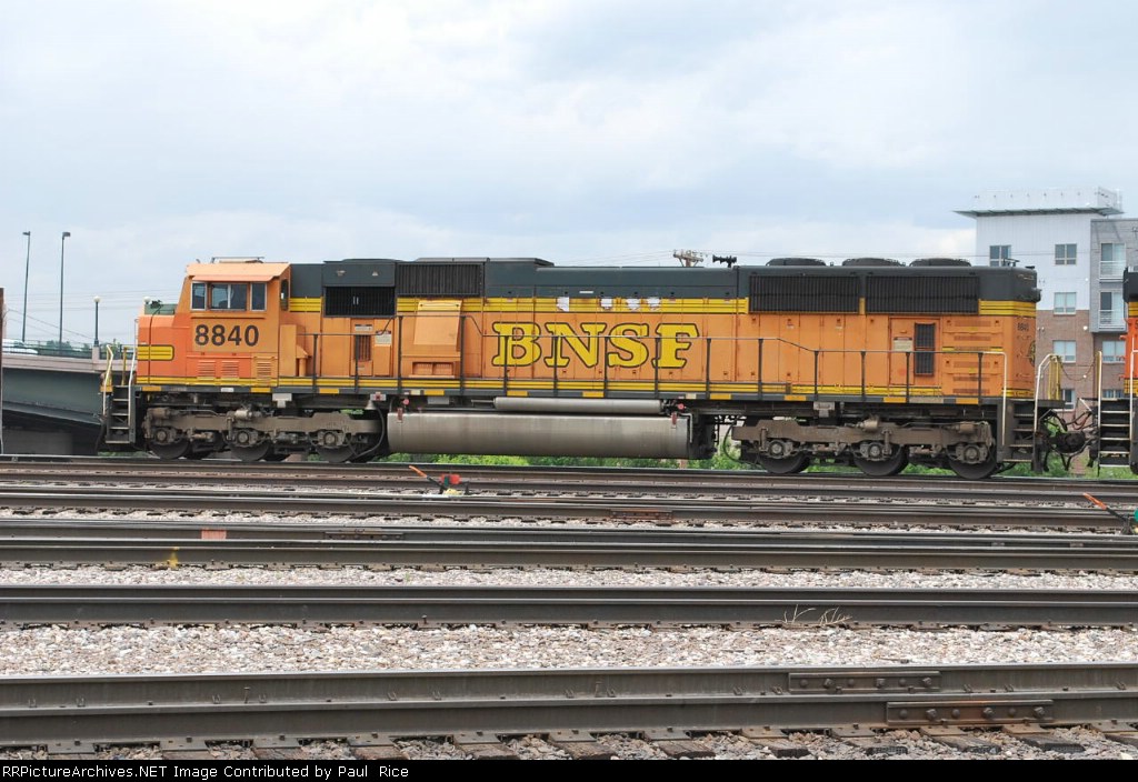 BNSF 8840